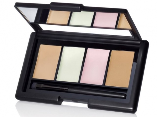 Corretor de Cor: O Que É e Para que Serve?- Feminina